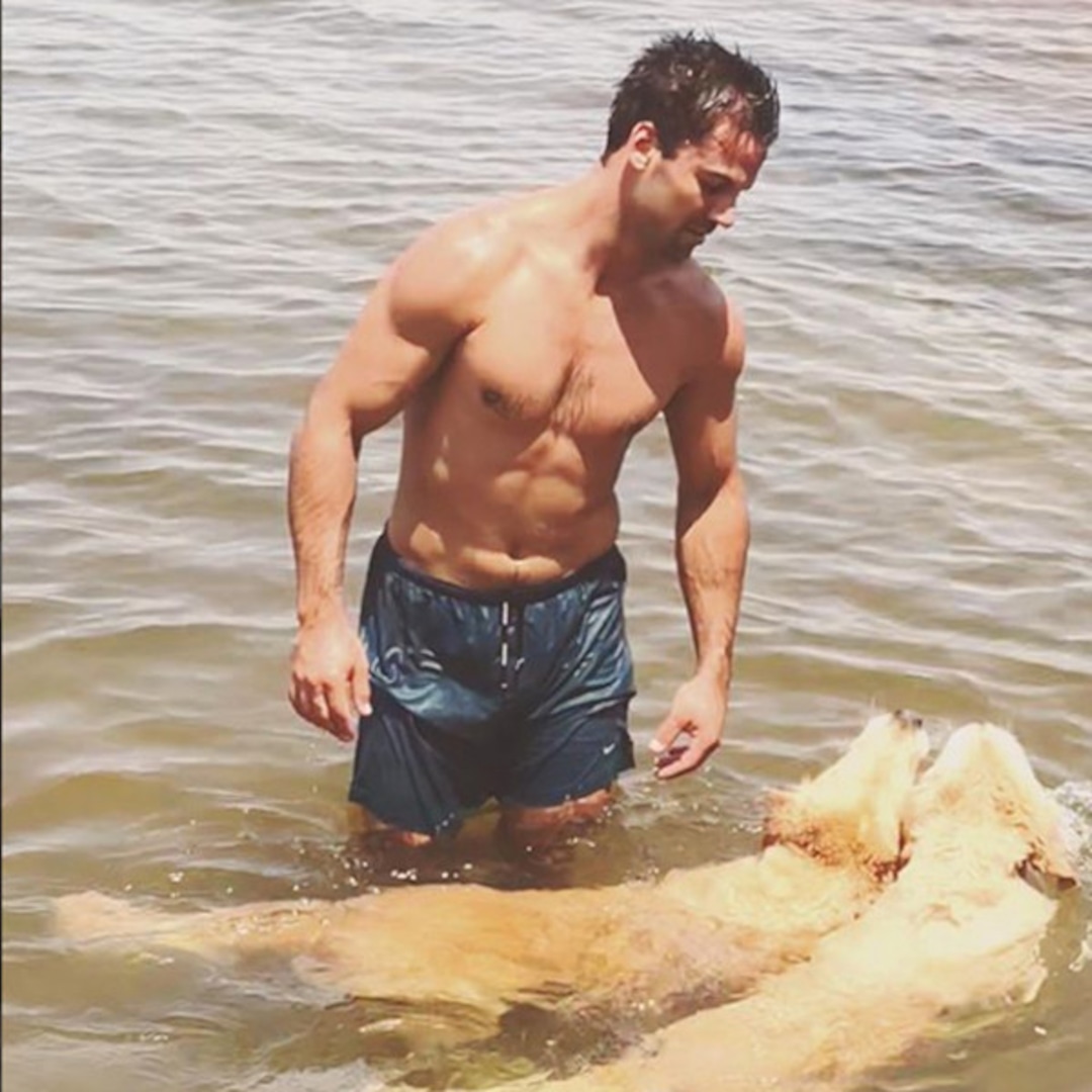 Photos From Eric Deckers Hottest Shirtless Pics